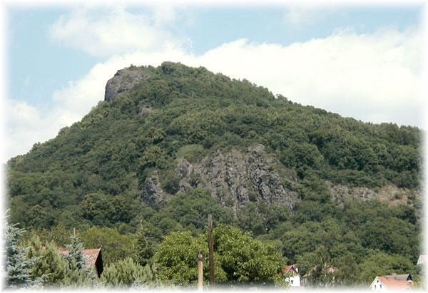 Hrad Kalich :: 1.Oficiální Fan klub Viktorky Žižkov 1903